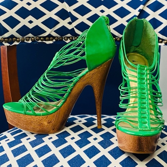 FRH | Shoes | Bright Green Wooden Like Strappy Platform Heels | Poshmark